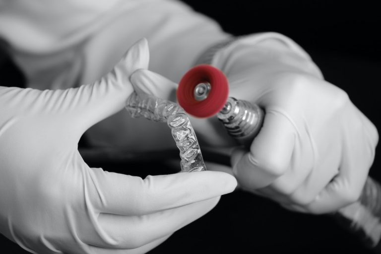 What to do if your aligners are not fitting? - Cloud Land